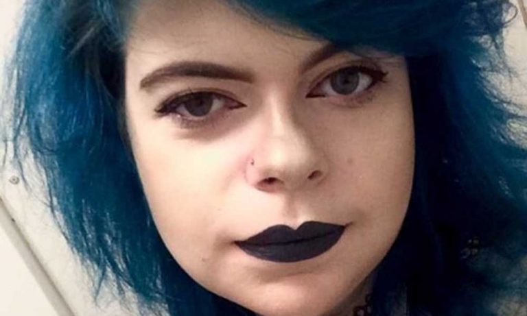 Amelia Hall ने जब शरीर के इस अंग पर बनाई यह पेंटिंग तब हुआ यह चमत्कार