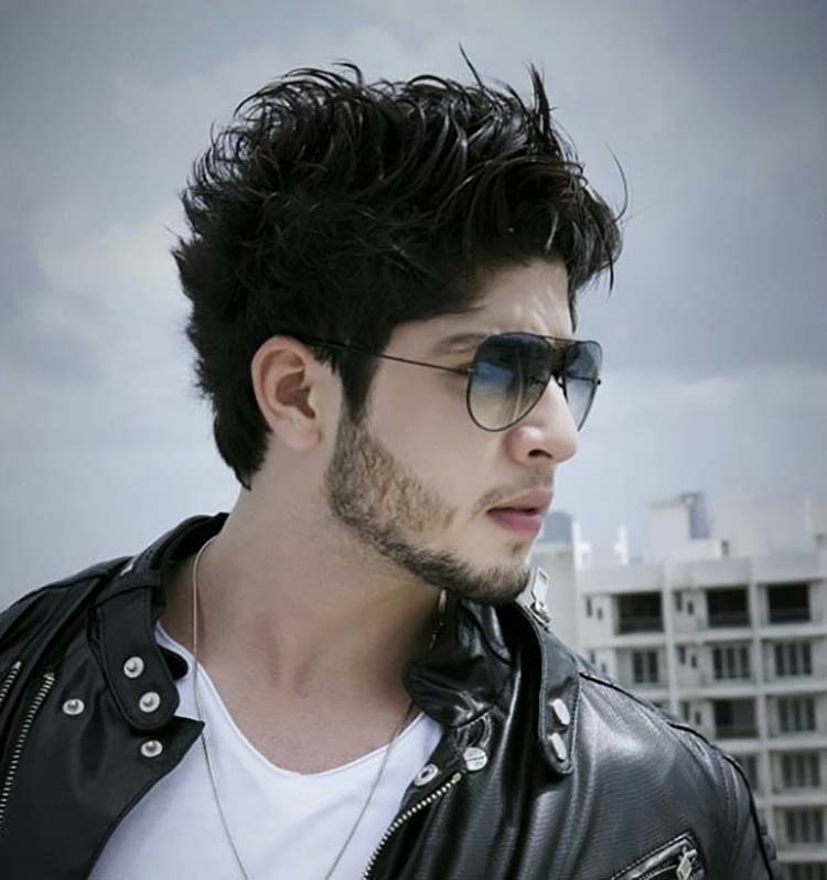 Recent Photos Of Jibraan Khan Prove That He Is A Fitness Freak!