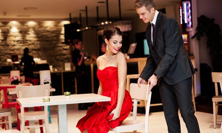 These Are The 7 Things Guys Must Do To Be Chivalrous!