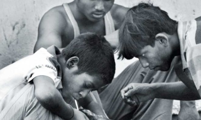 Why Our Police Officers Fear Beggars On The Street?