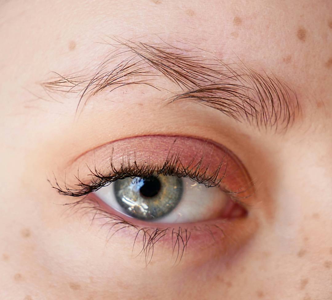Weird Trends : Forget Feather Brows, Barbed Wire Brows Are Trending Now!