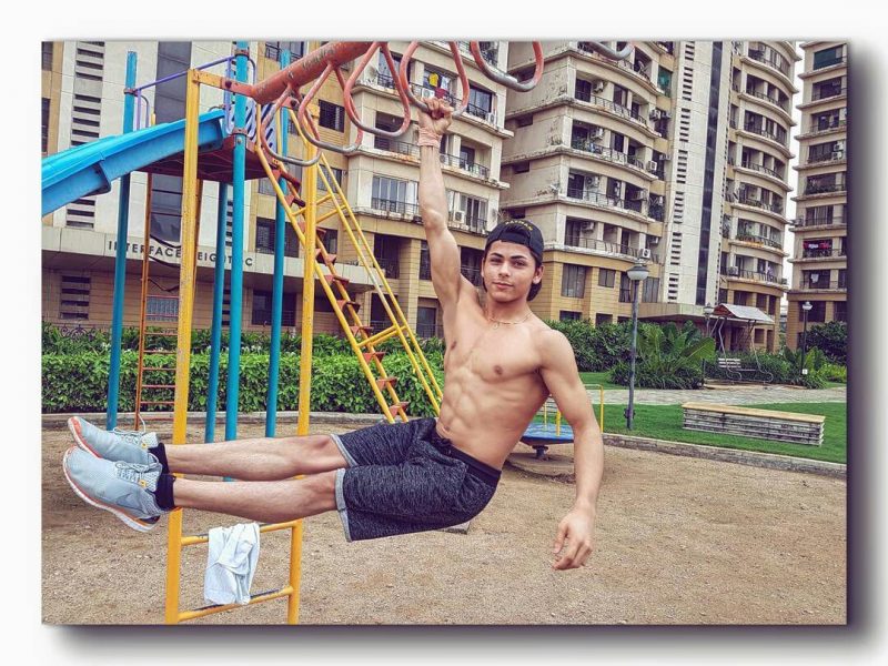 Pics Of Siddharth Nigam His Abs Will Make You Forget Everything Else