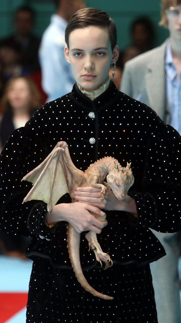 Cringe Worthy Things On Gucci Runway This Year - Look at The Photos