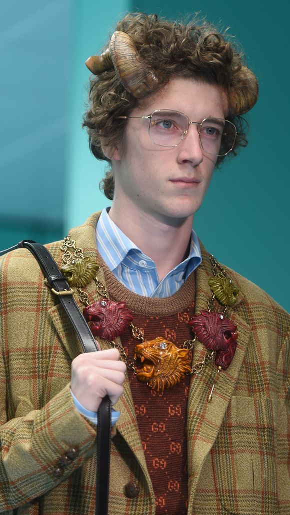 Cringe Worthy Things On Gucci Runway This Year - Look at The Photos