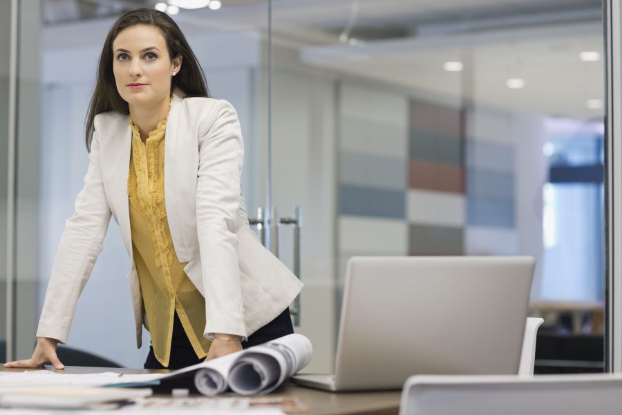 Female Bosses - This is How Female Bosses Are Treated At Workplaces