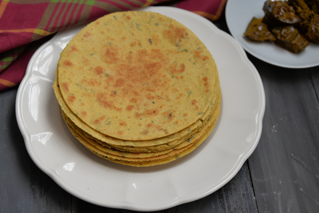 Gujarati Snacks - These Are the Gujarati Snacks Every Gujju Loves To ...