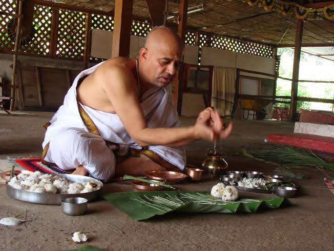 Pitru Paksha - The Importance of Pitru Paksha Rituals During Navratri