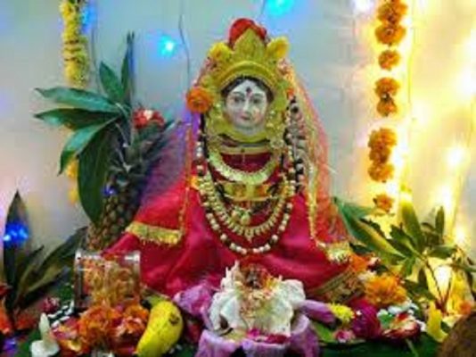 Laxmi Puja - Know How To Perform Laxmi Puja At Home