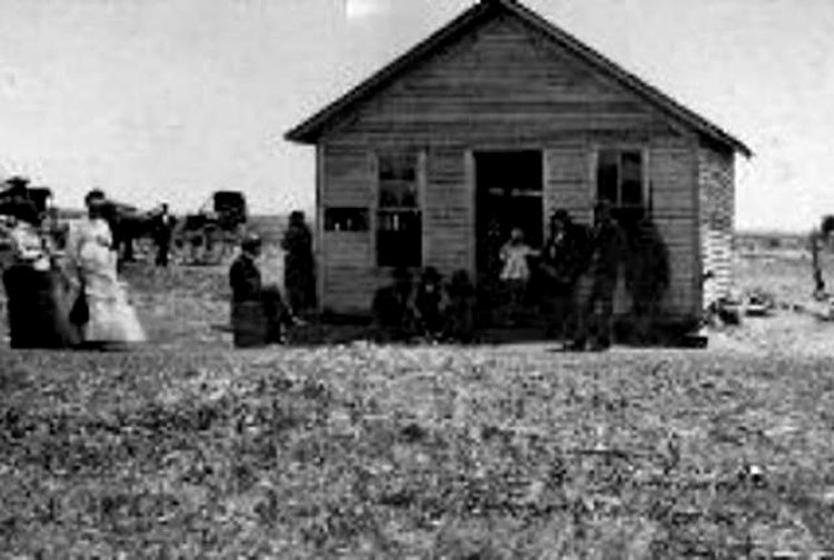 Unbelievable Facts About The Serial Killer Family "Bloody Benders"