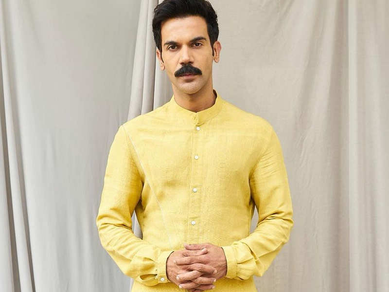 Famous Bollywood Actors Surprisingly With Low Net Worth